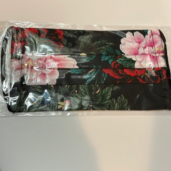 Johnny Was | Accessories | Johnny Was Face Mask Plus Size Adult Unisex ...